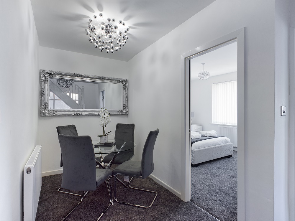 Shop Investment & Serviced Accommodation | 11/11a Common Edge Road ...