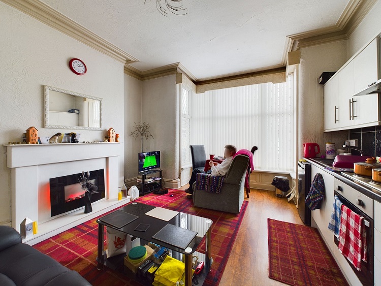 4 Non Self Contained Flats | 63 Warley Road, Blackpool, FY1 2LL